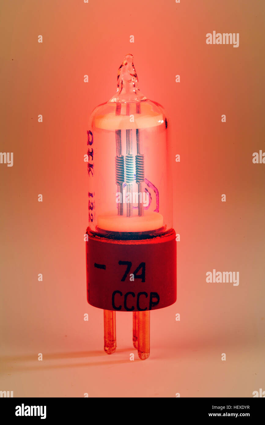 Radio vacuum tube (electronic bulb), close up Stock Photo - Alamy