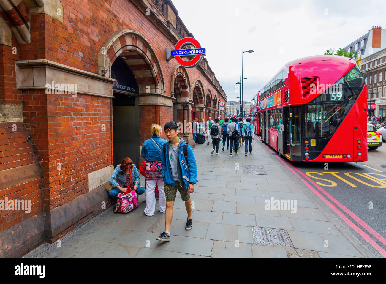 Cityscape historic pancras road london hi-res stock photography and ...