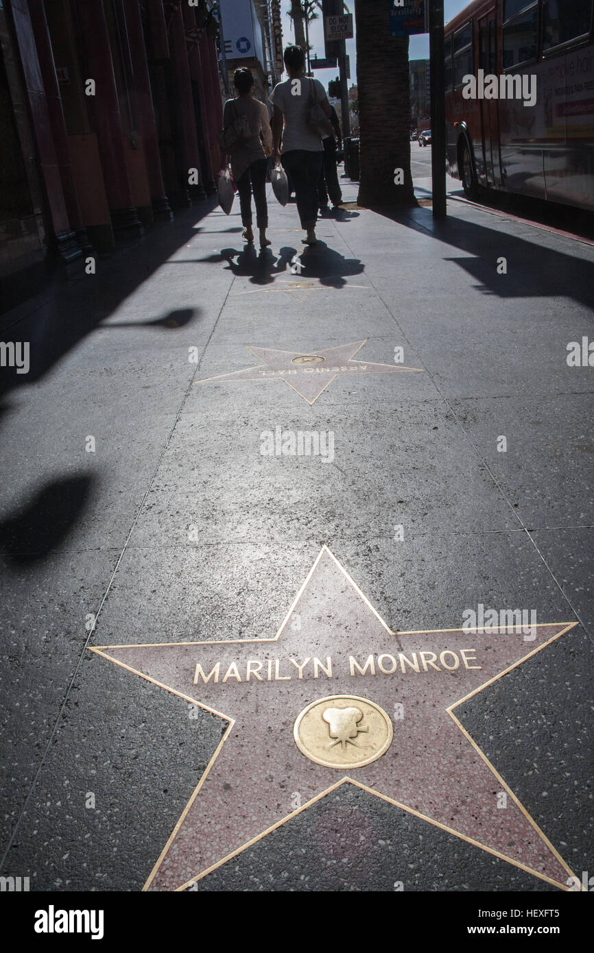 Marilyn monroe star hollywood walk hi-res stock photography and images ...