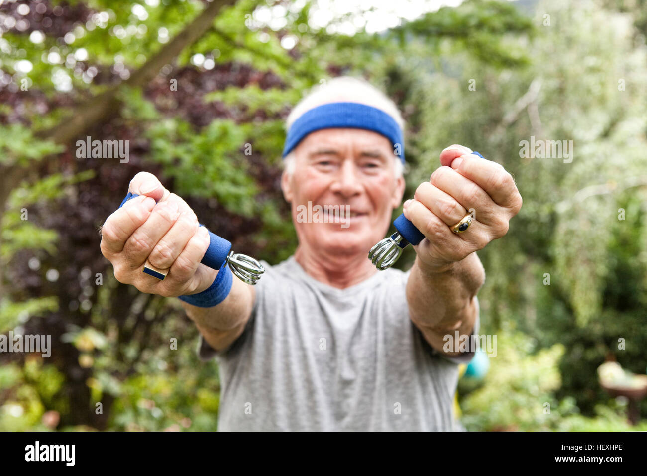 Gripper hand hi-res stock photography and images - Alamy