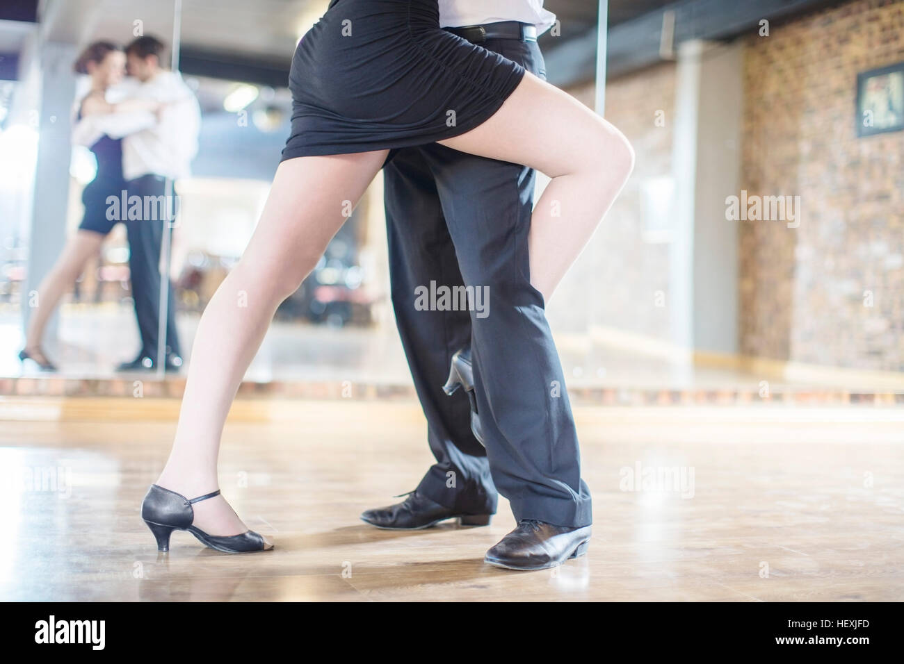 Couple in salsa dance hi-res stock photography and images - Alamy