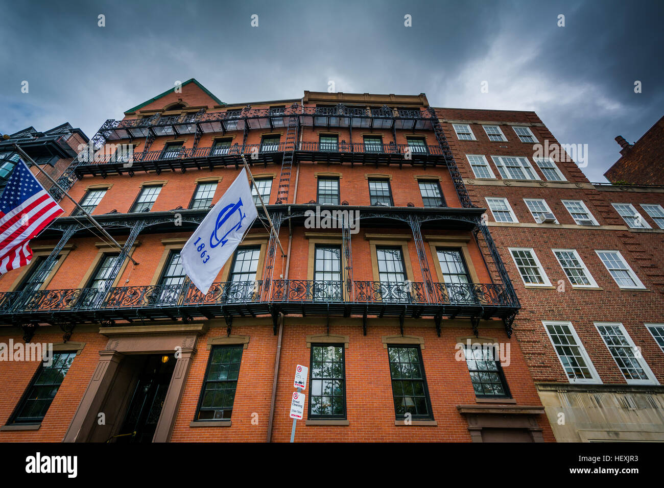 Old brick buildings hi-res stock photography and images - Alamy