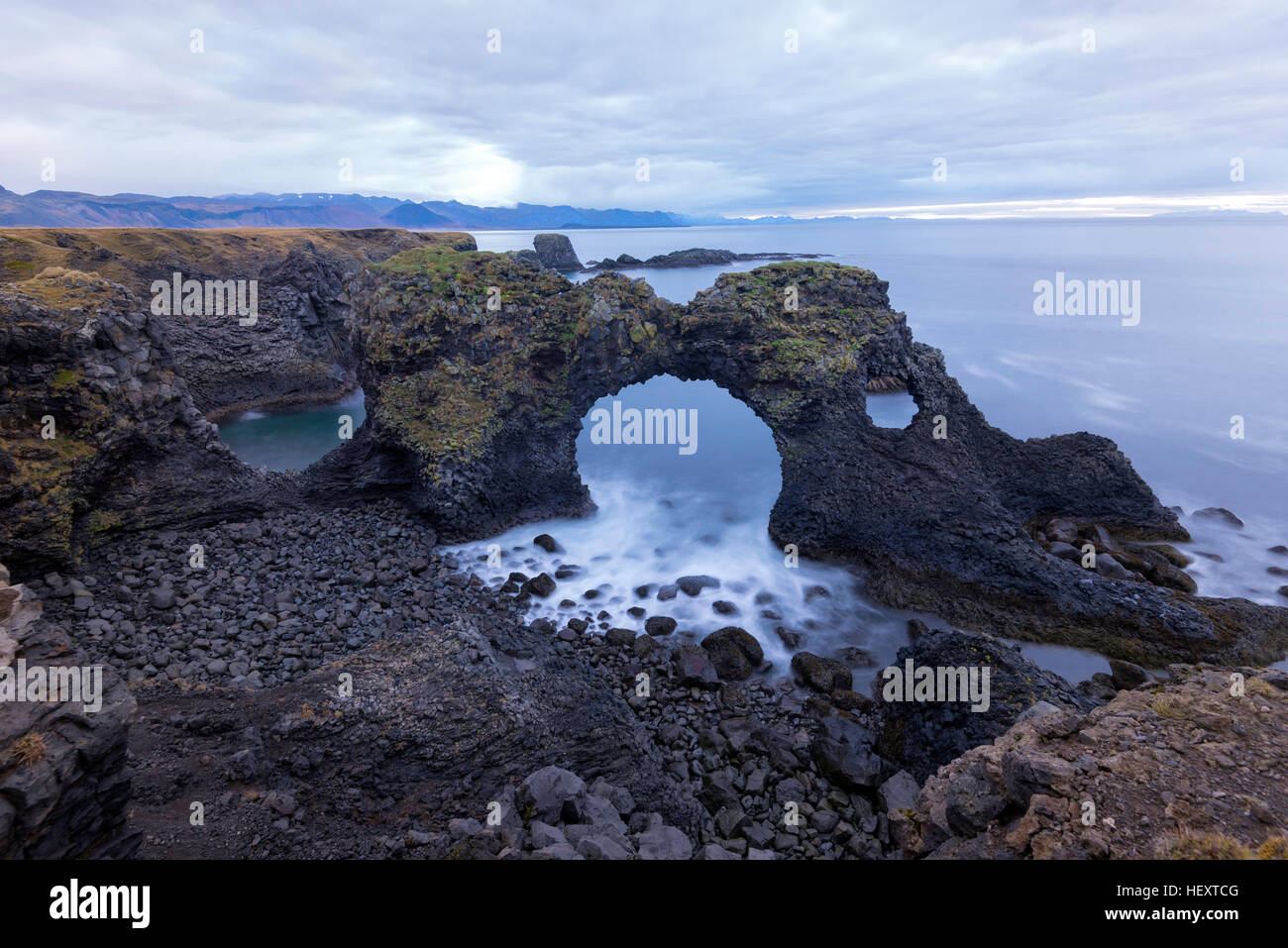 Gatklettur arch iceland hi-res stock photography and images - Alamy