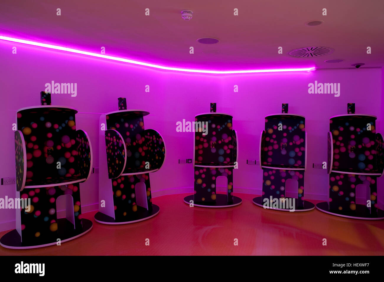 Barking and Dagenham College London Romsey BDC Stock Photo - Alamy