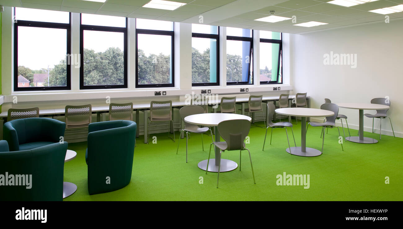 Barking and Dagenham College London Romsey BDC Stock Photo - Alamy