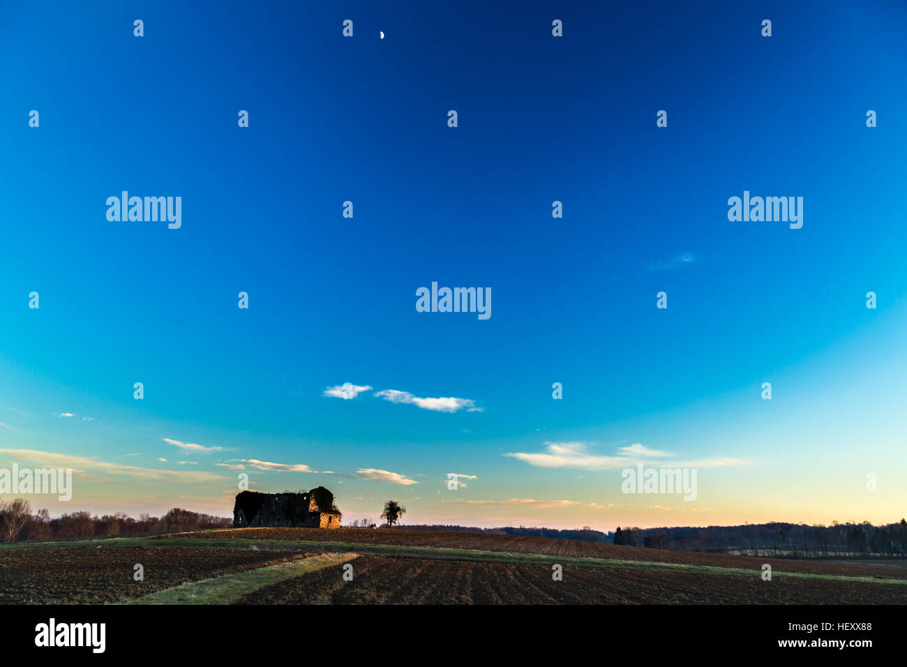 an abandoned and ruined farm in the fields of Italy Stock Photo - Alamy