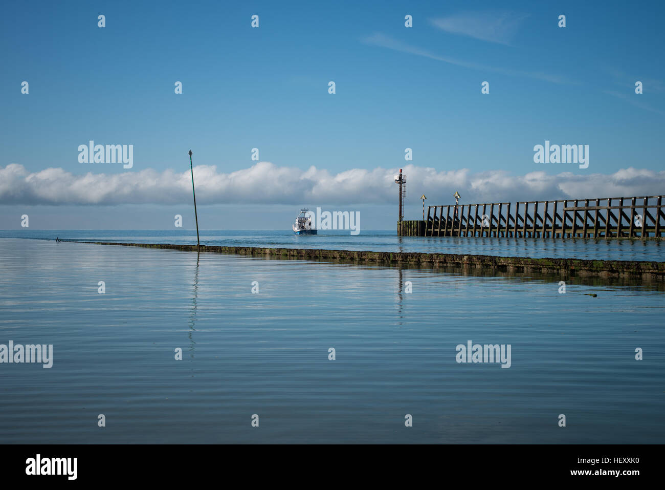 Littlehampton, West Sussex, UK. 4th July 2016. A fishing boat leaves ...