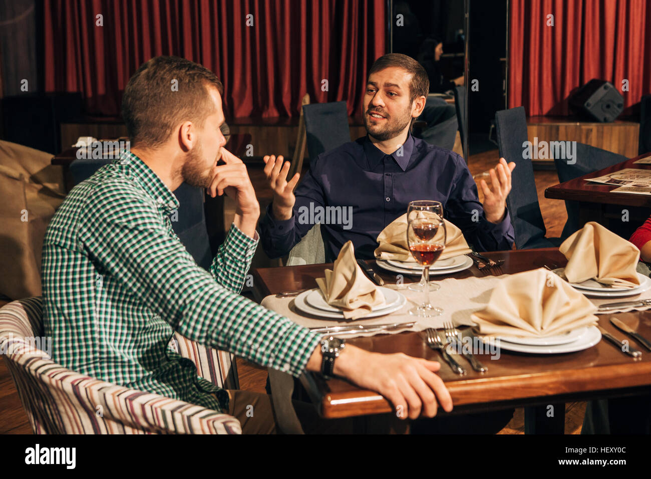 Business people dinner hi-res stock photography and images - Alamy