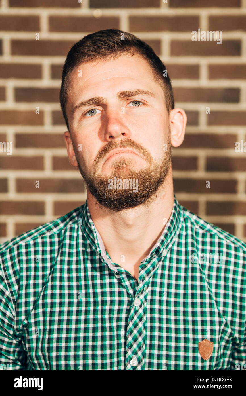 Dissatisfied hi-res stock photography and images - Alamy