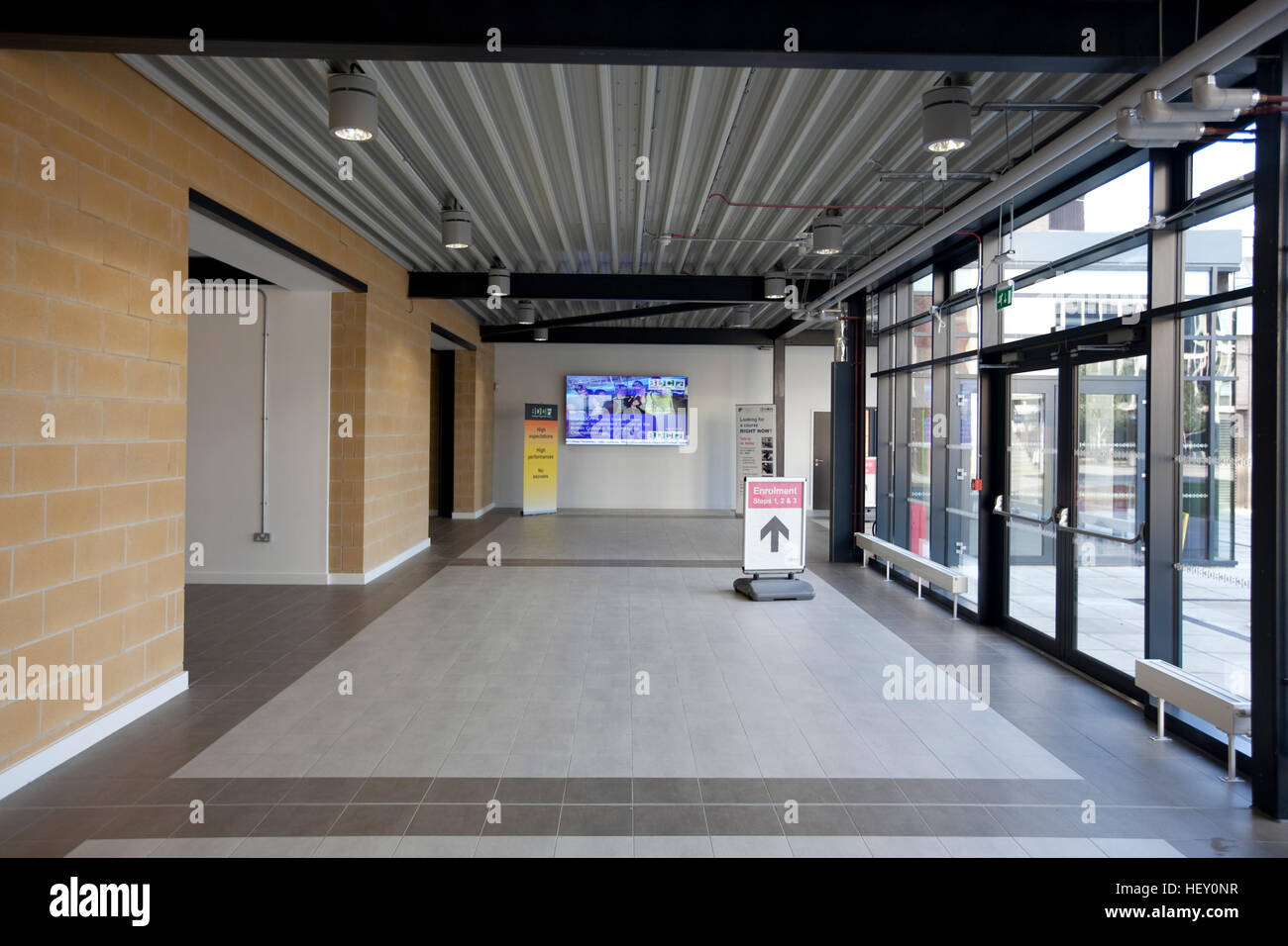 Barking and Dagenham College London Romsey BDC Stock Photo - Alamy