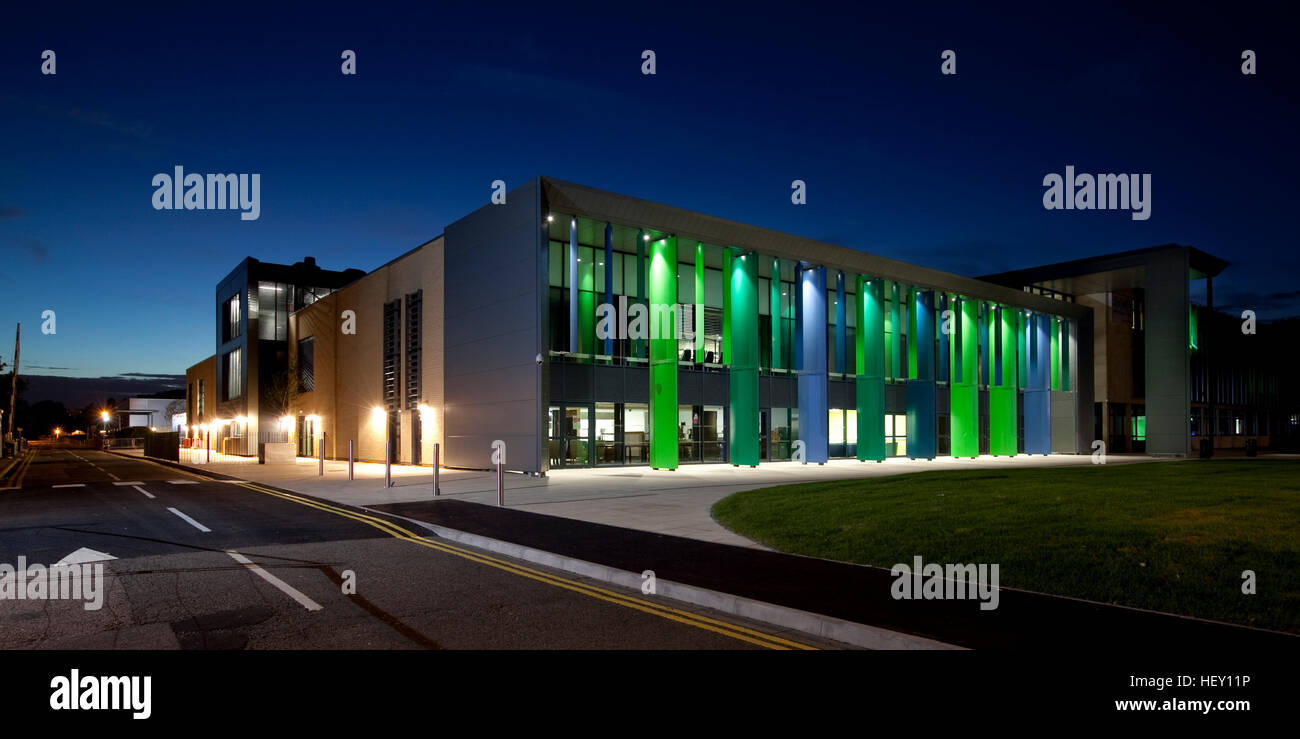 Barking and Dagenham College London Romsey BDC Stock Photo - Alamy