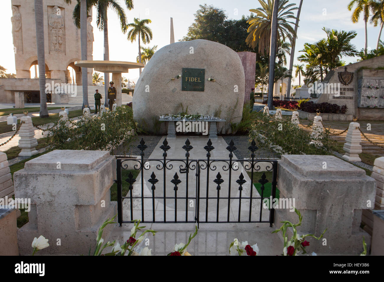 Fidel castro cemetery hi-res stock photography and images - Alamy