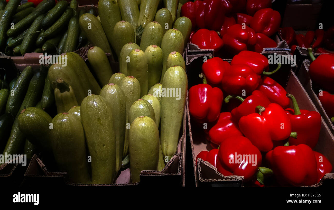 Hot peppers display hi-res stock photography and images - Alamy