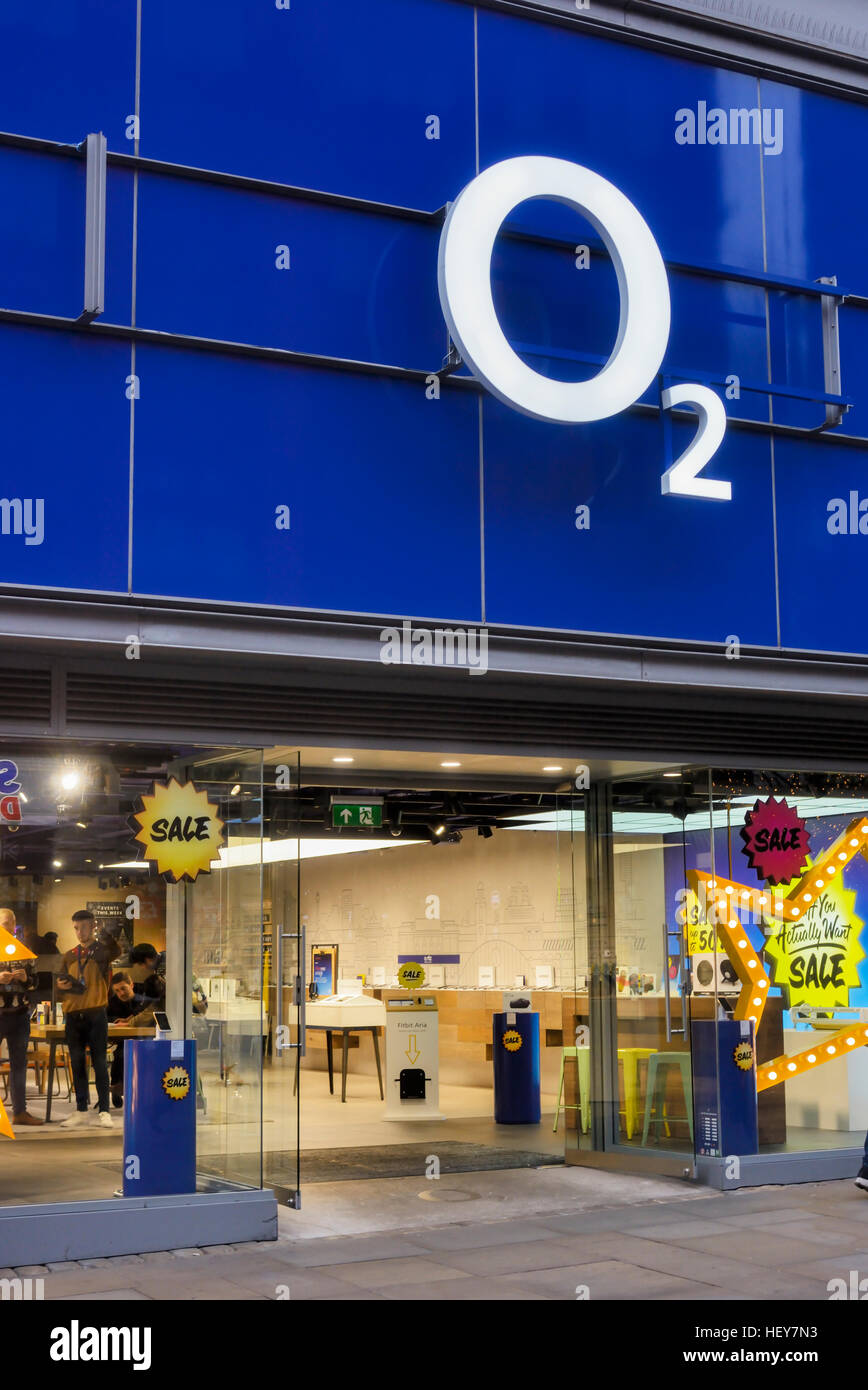 Mobile phone accessories shop hi-res stock photography and images - Alamy