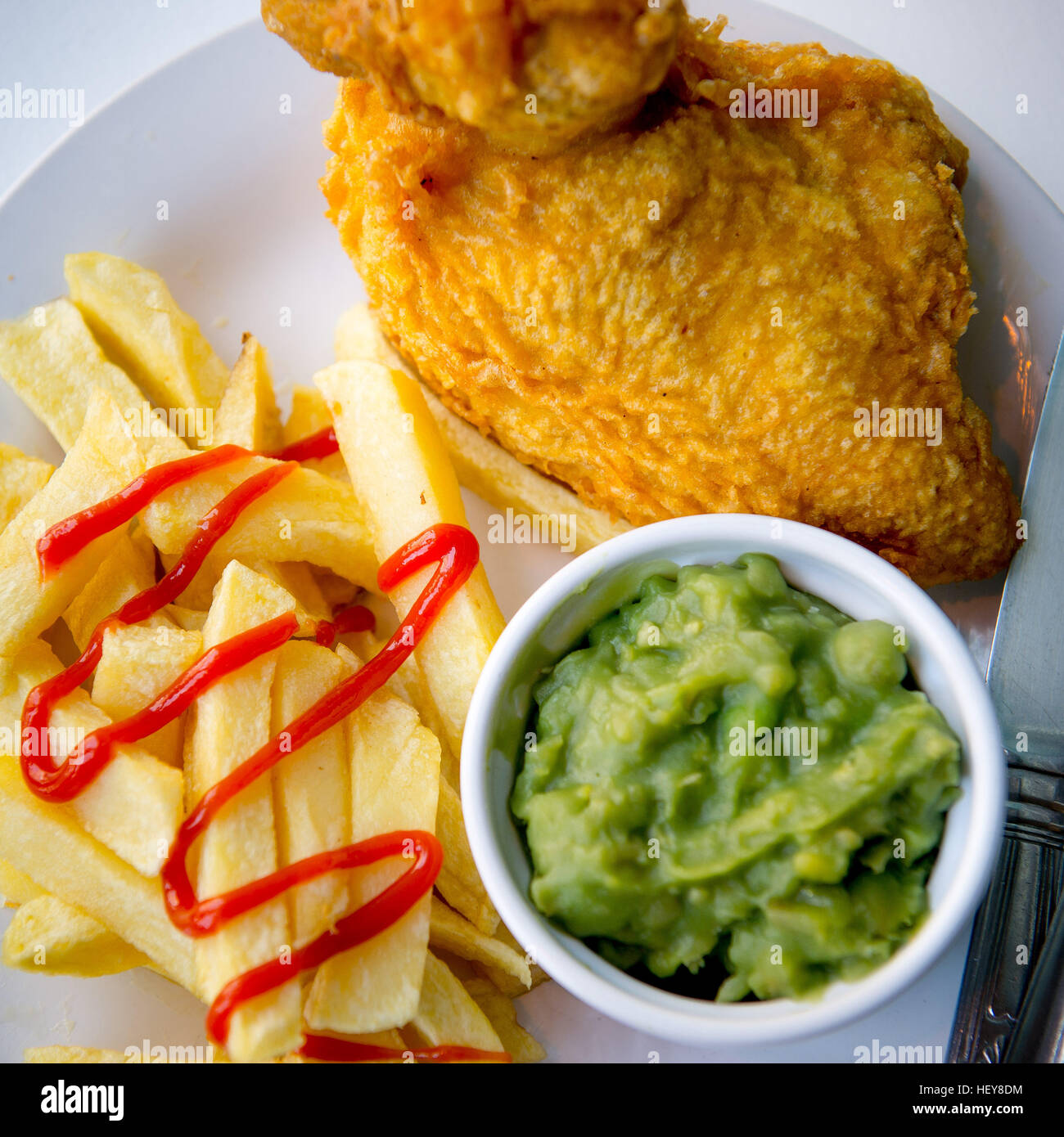 Classic Fish And Chips High Resolution Stock Photography and Images - Alamy