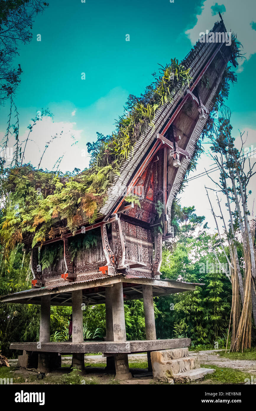 Typical toraja house hi-res stock photography and images - Alamy