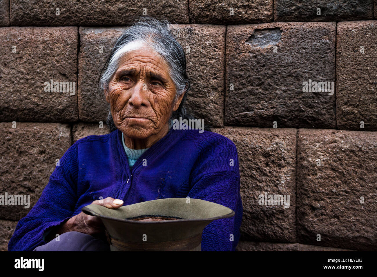 Peru poor poverty hi-res stock photography and images - Alamy