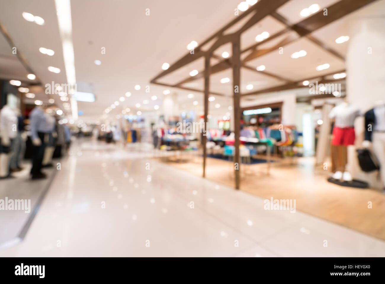 Retail blur department store hi-res stock photography and images - Alamy