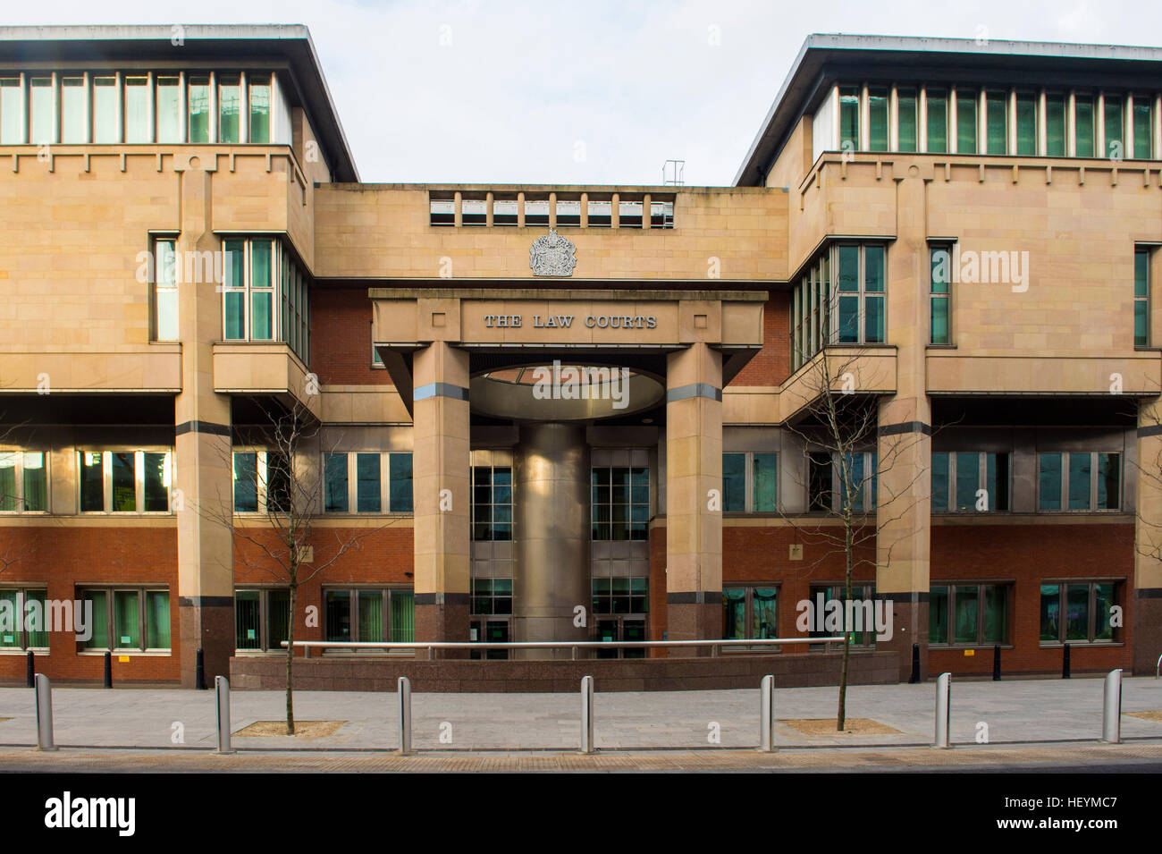 Sheffield Crown Court Building at West Bar in Sheffield Stock Photo - Alamy