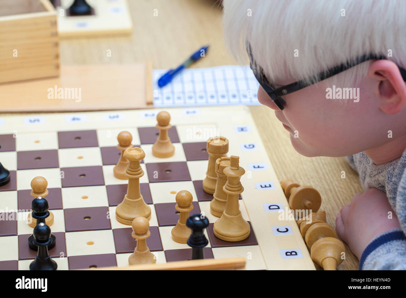 Chess blind visually impaired hi-res stock photography and images - Alamy