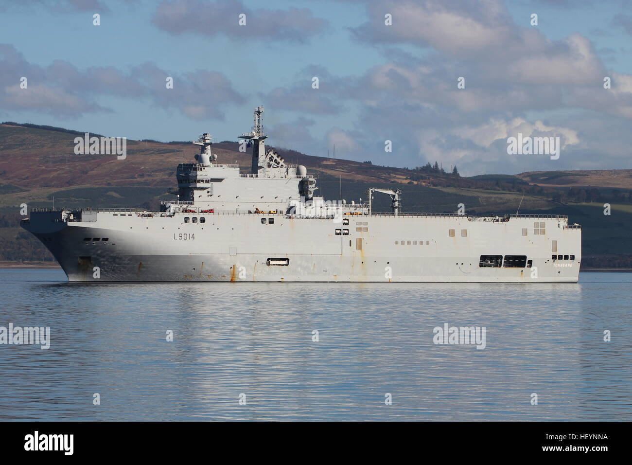 FS Tonnerre (L9014), a Mistral-class assault ship of the French Navy ...