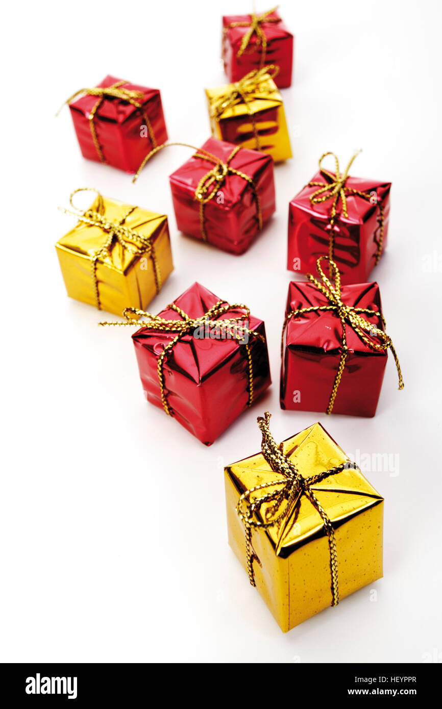 Parcels cut outs hi-res stock photography and images - Alamy