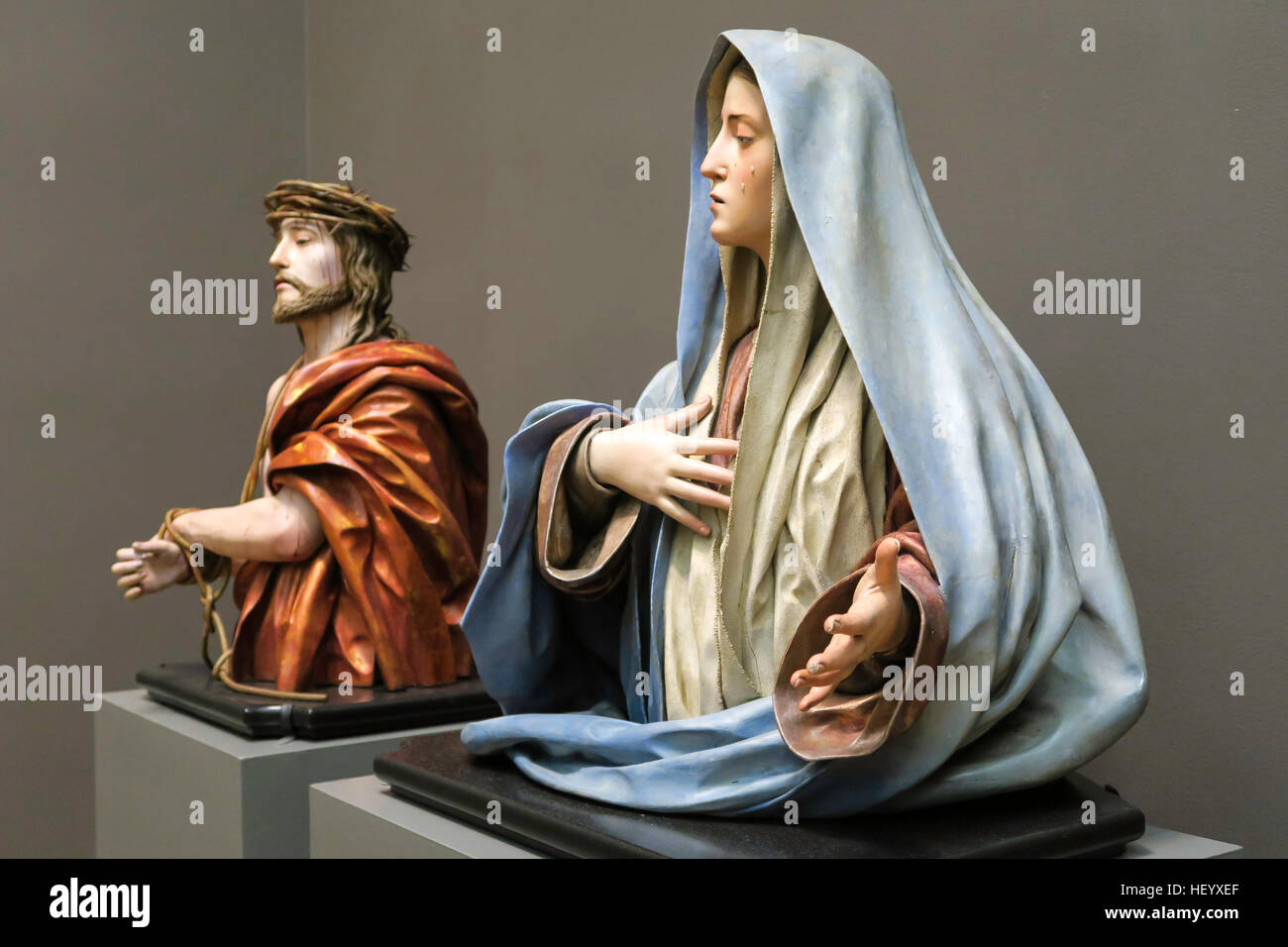 1000 statues hi-res stock photography and images - Alamy