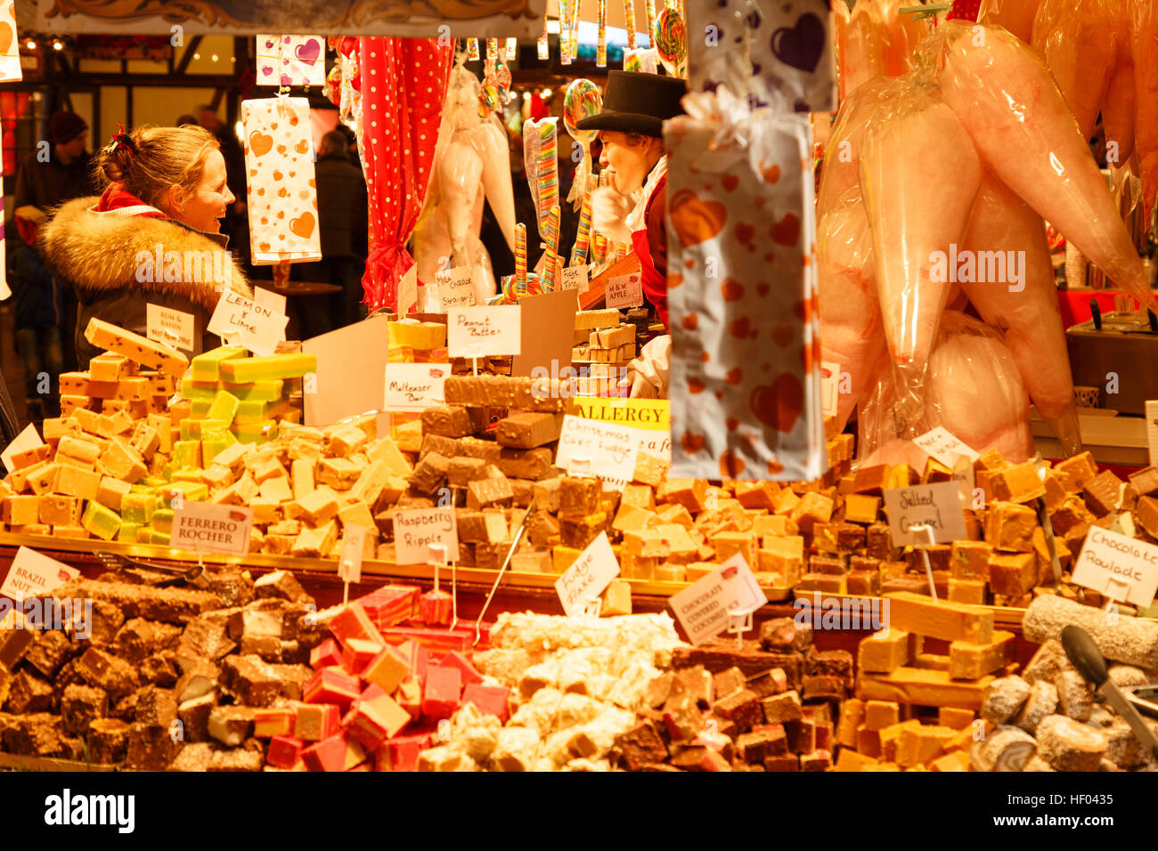 Buying sweets hi-res stock photography and images - Alamy