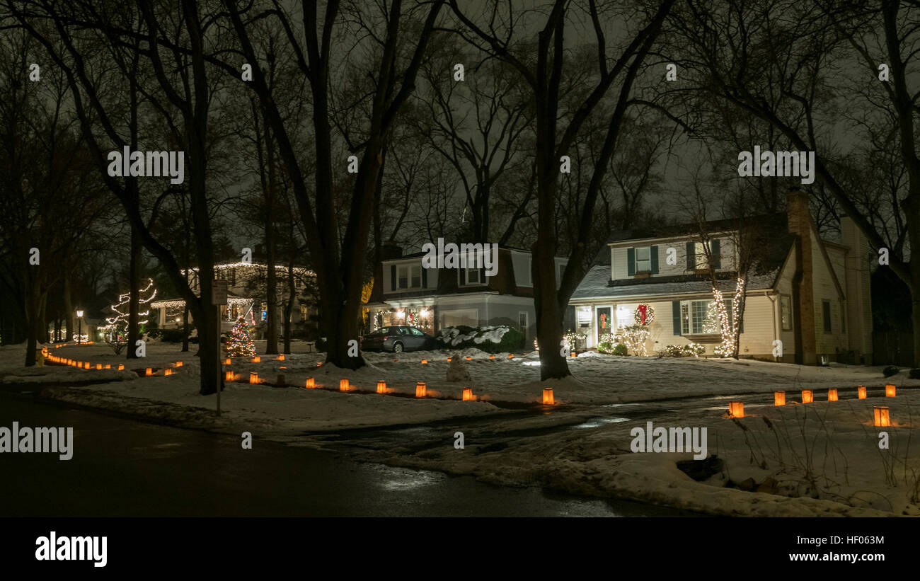 Chicago, USA. 24 December 2016. The annual tradition of lighting ...