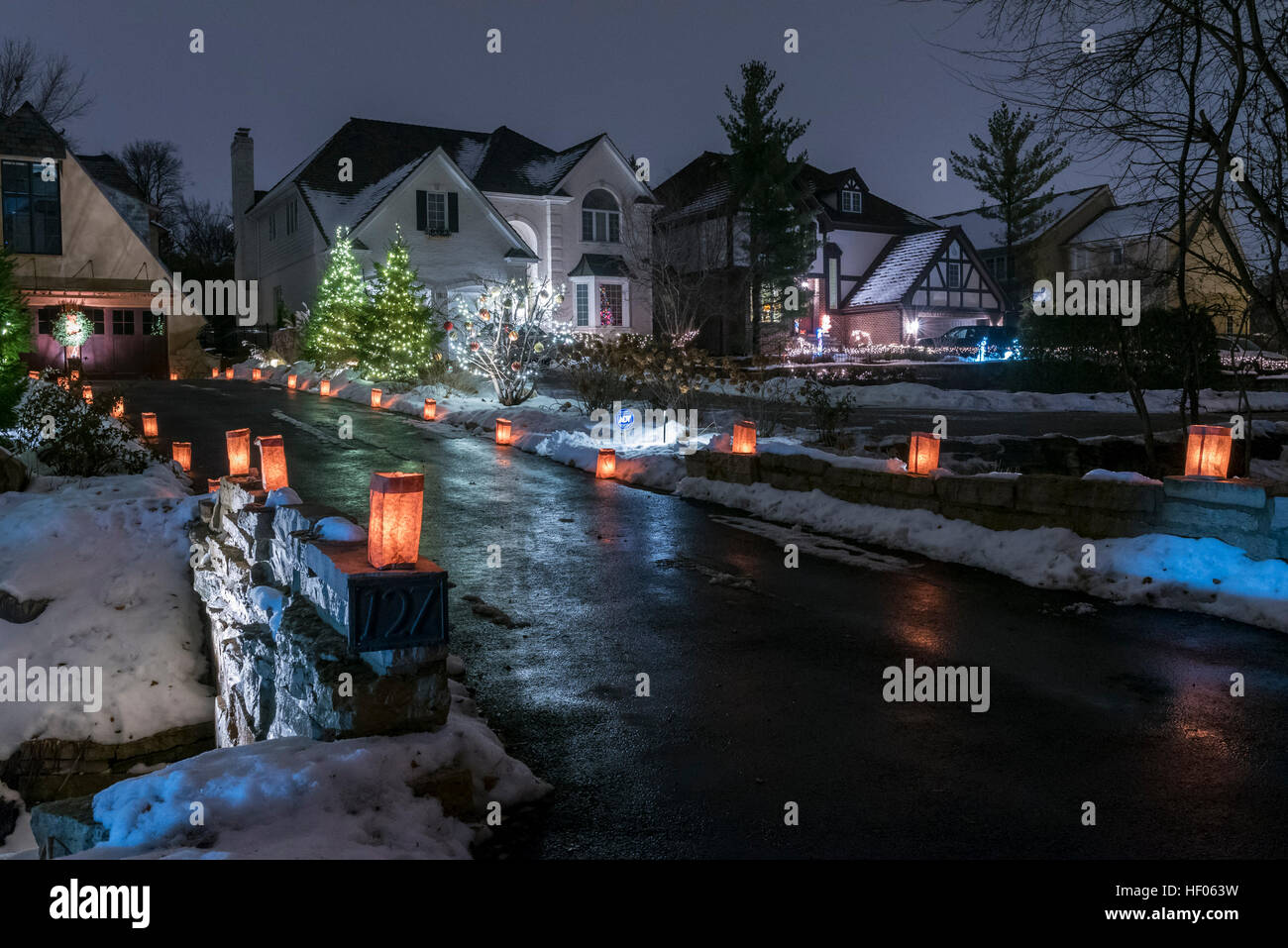 Chicago, USA. 24 December 2016. The annual tradition of lighting ...