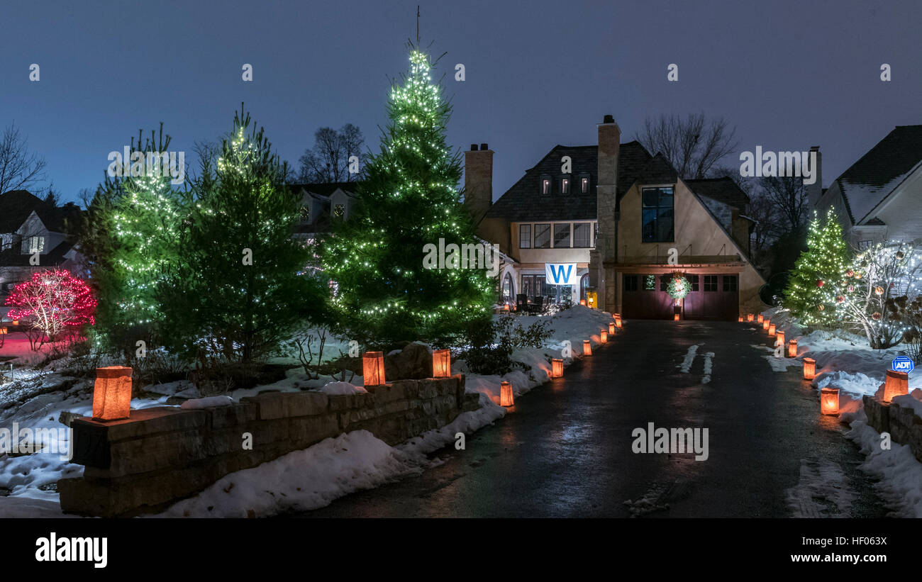 Chicago, USA. 24 December 2016. The annual tradition of lighting ...