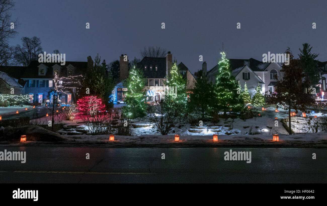 Chicago, USA. 24 December 2016. The annual tradition of lighting ...