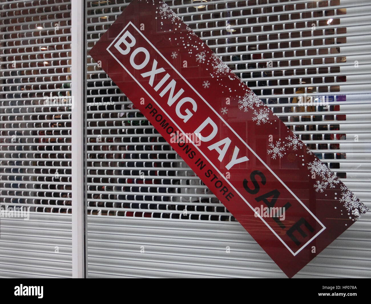Shops are prepared for Boxing day, London, UK Stock Photo - Alamy