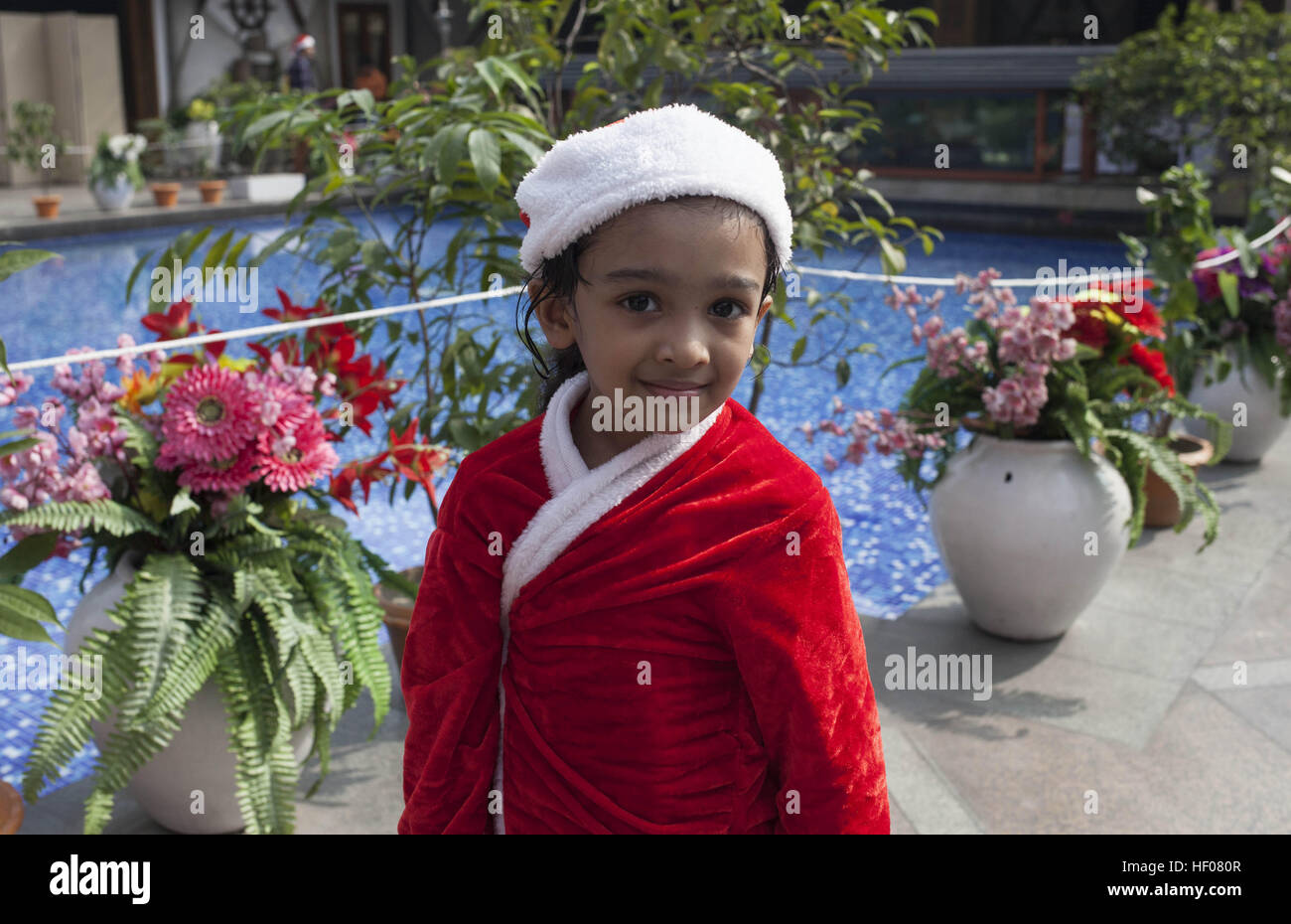 Dhaka, Bangladesh. 25th Dec, 2016. Bangladeshi people celebrate ...
