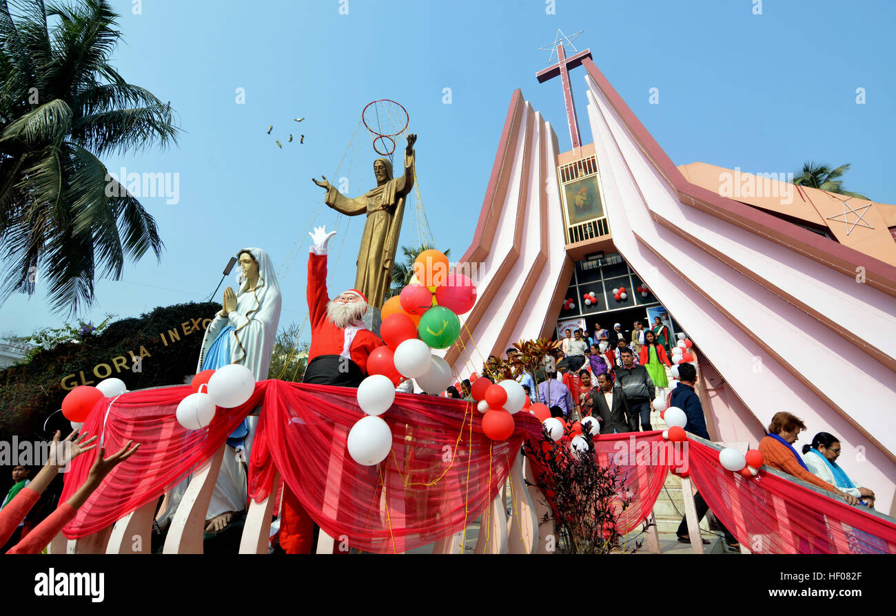 India santa claus hi-res stock photography and images - Alamy