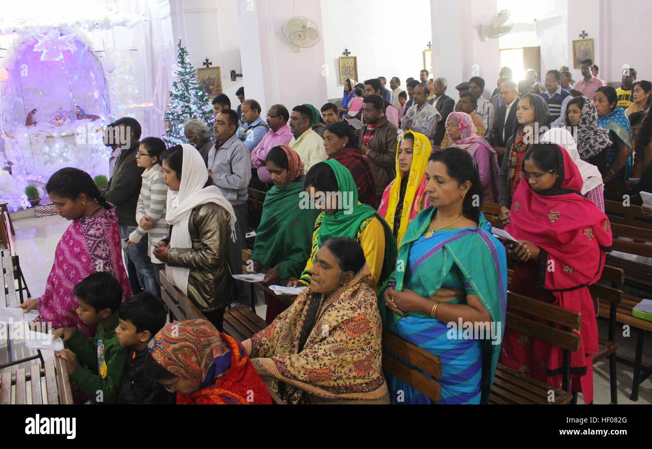 Bhopal, Indian state of Madhya Pradesh. 25th Dec, 2016. Christian ...
