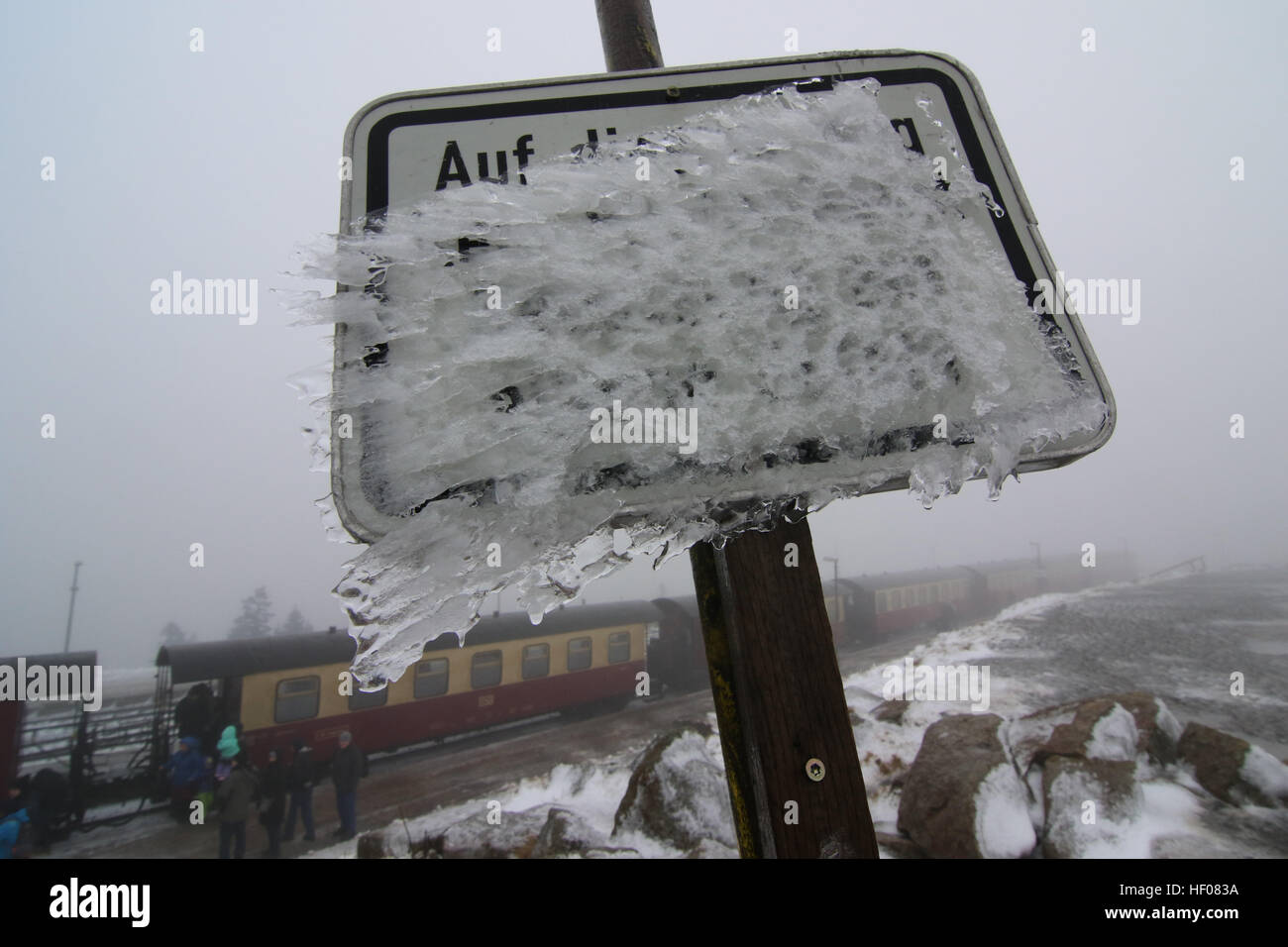 Iced up sign at the brocken hi-res stock photography and images - Alamy
