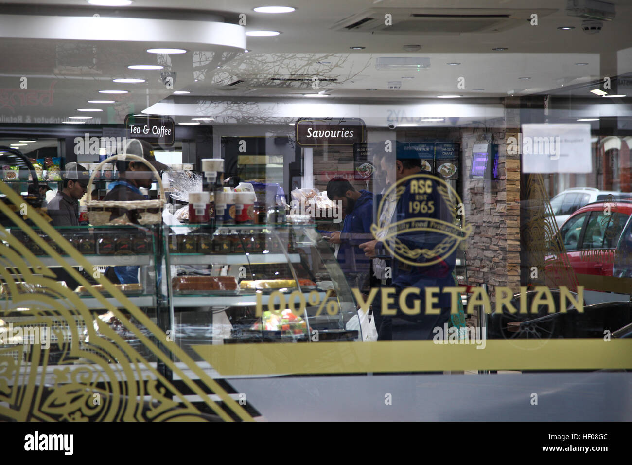 Luton, UK 25 Dec 2016 - Shops are open as normal for business on ...