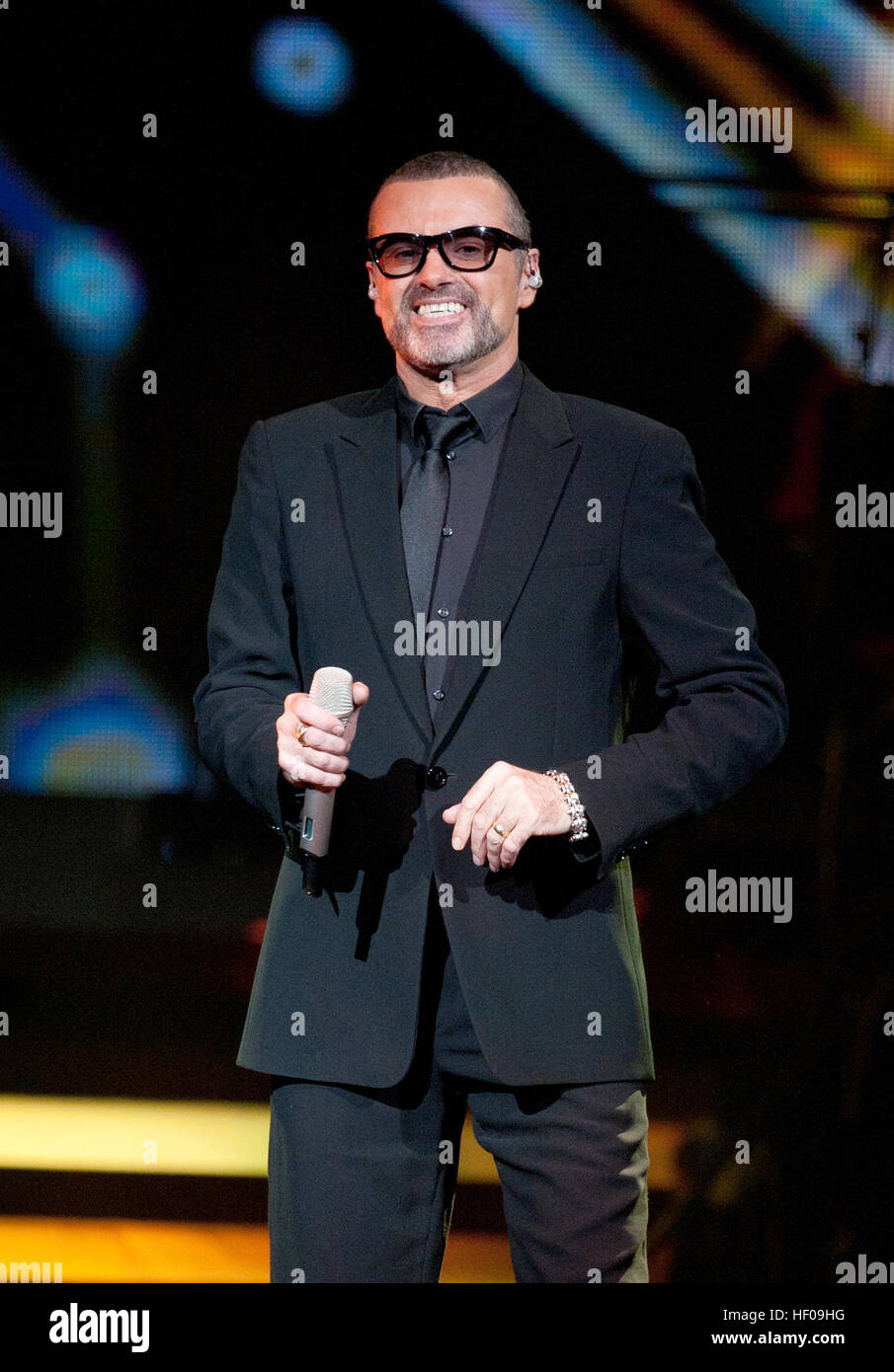George michael in concert hi-res stock photography and images - Alamy