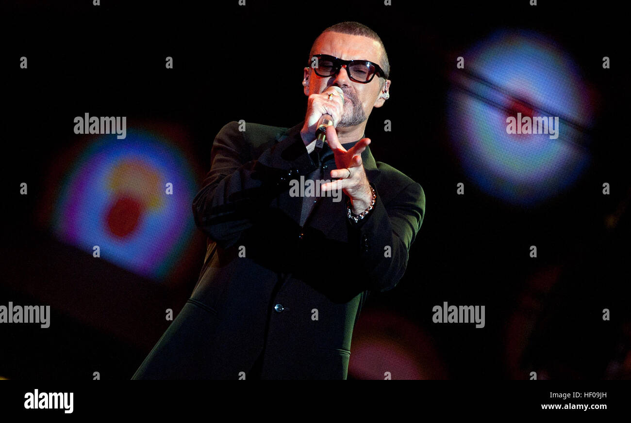 George michael concert hi-res stock photography and images - Alamy