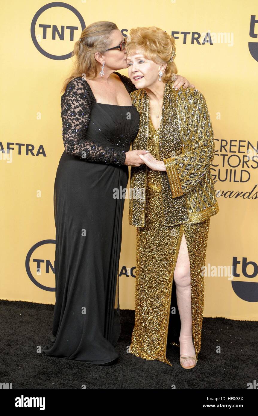 Debbie Reynolds & daughter Carrie Fisher 21.Annual Screen Actors Guild ...