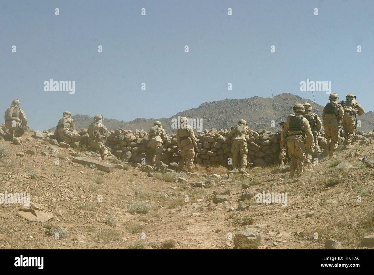 U.S. Marines from Battalion Landing Team, 1st Battalion, 6th Marines ...
