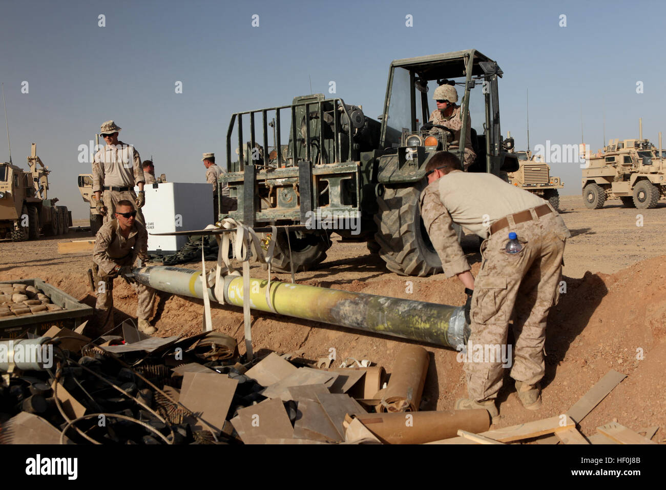 Explosive ordnance disposal company 2nd marine logistics group hi-res ...