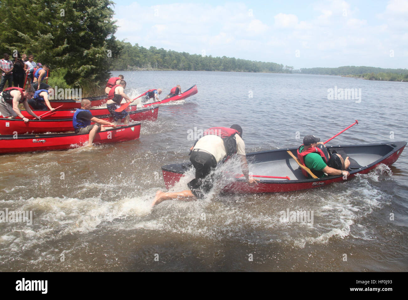 Marine Tactical Electronic Warfare Squadron 2 Marines prepare to take ...