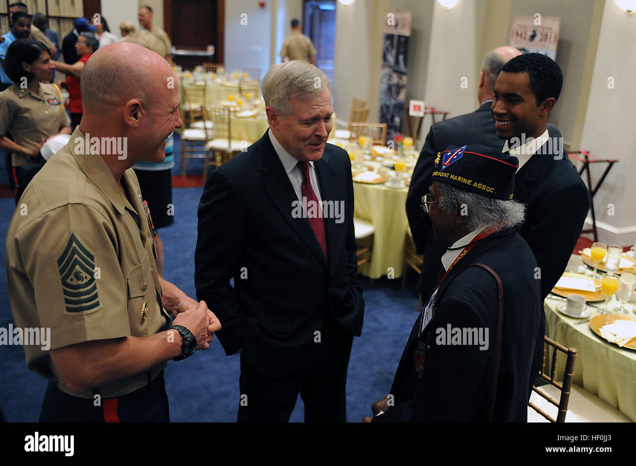 Sgt. Maj. of the Marine Corps Micheal Barrett, Secretary of the Navy ...
