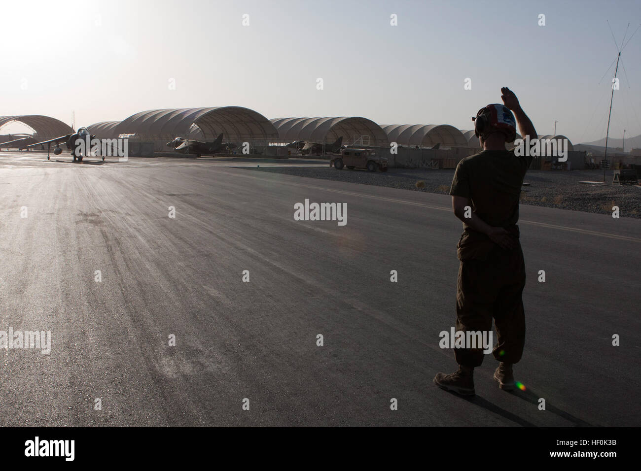 U.S. Marine Corps ordnance technicians from Marine Aviation Logistics ...