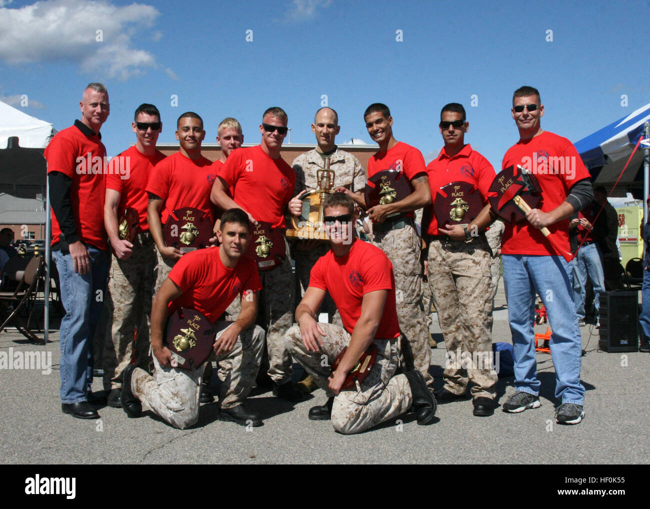 Aircraft rescue firefighting team hi-res stock photography and images ...