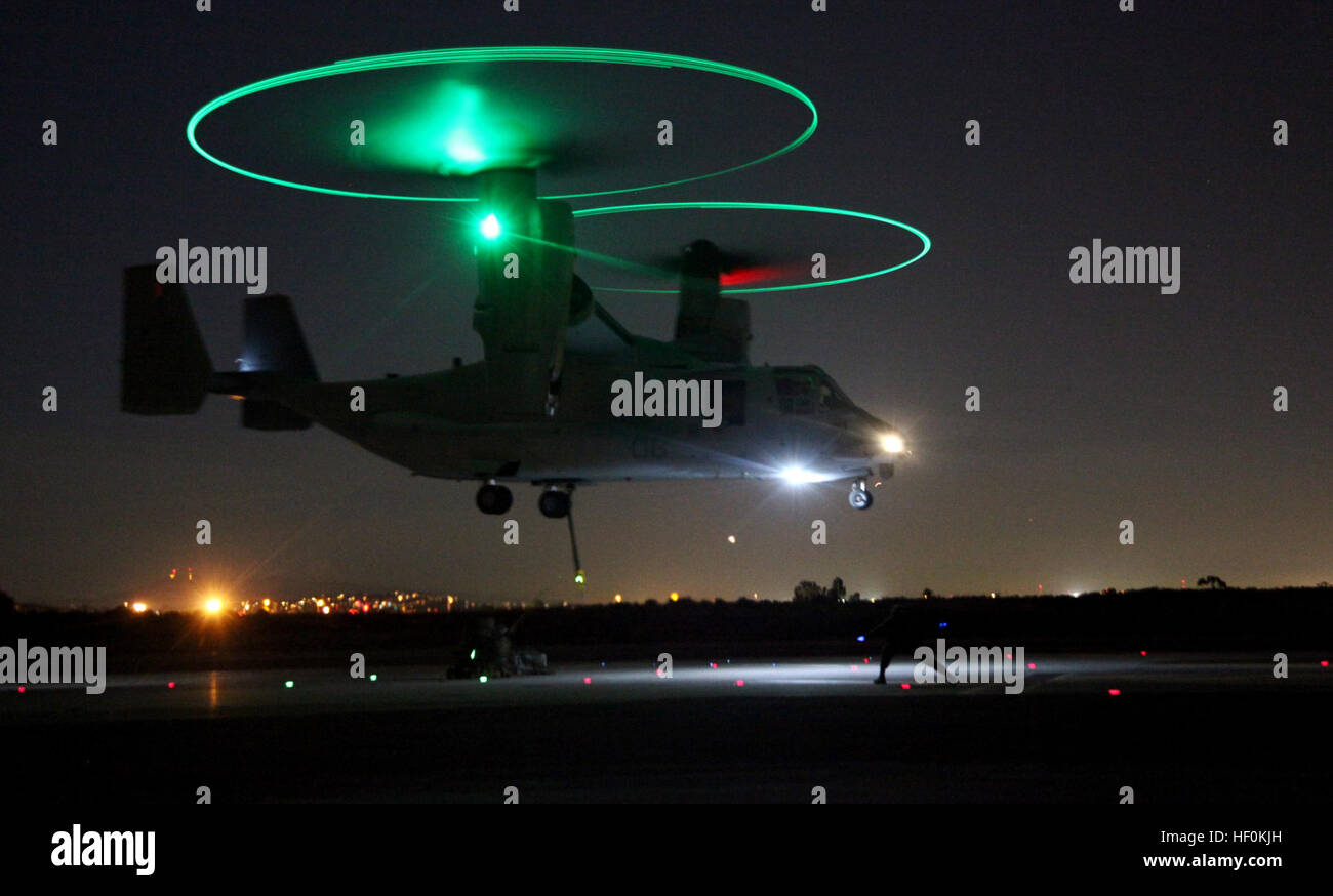 Marines from Landing Support Company, Combat Logistics Regiment 17, 1st ...