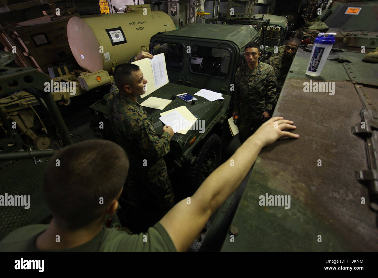 Marines with Tank Platoon, Weapons Company, Battalion Landing Team 1st ...