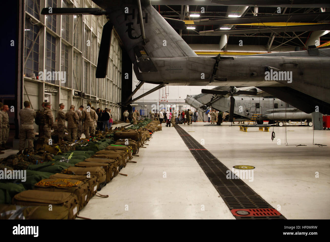 Marines from Marine Heavy Helicopter Squadron 366 say goodbye to their ...
